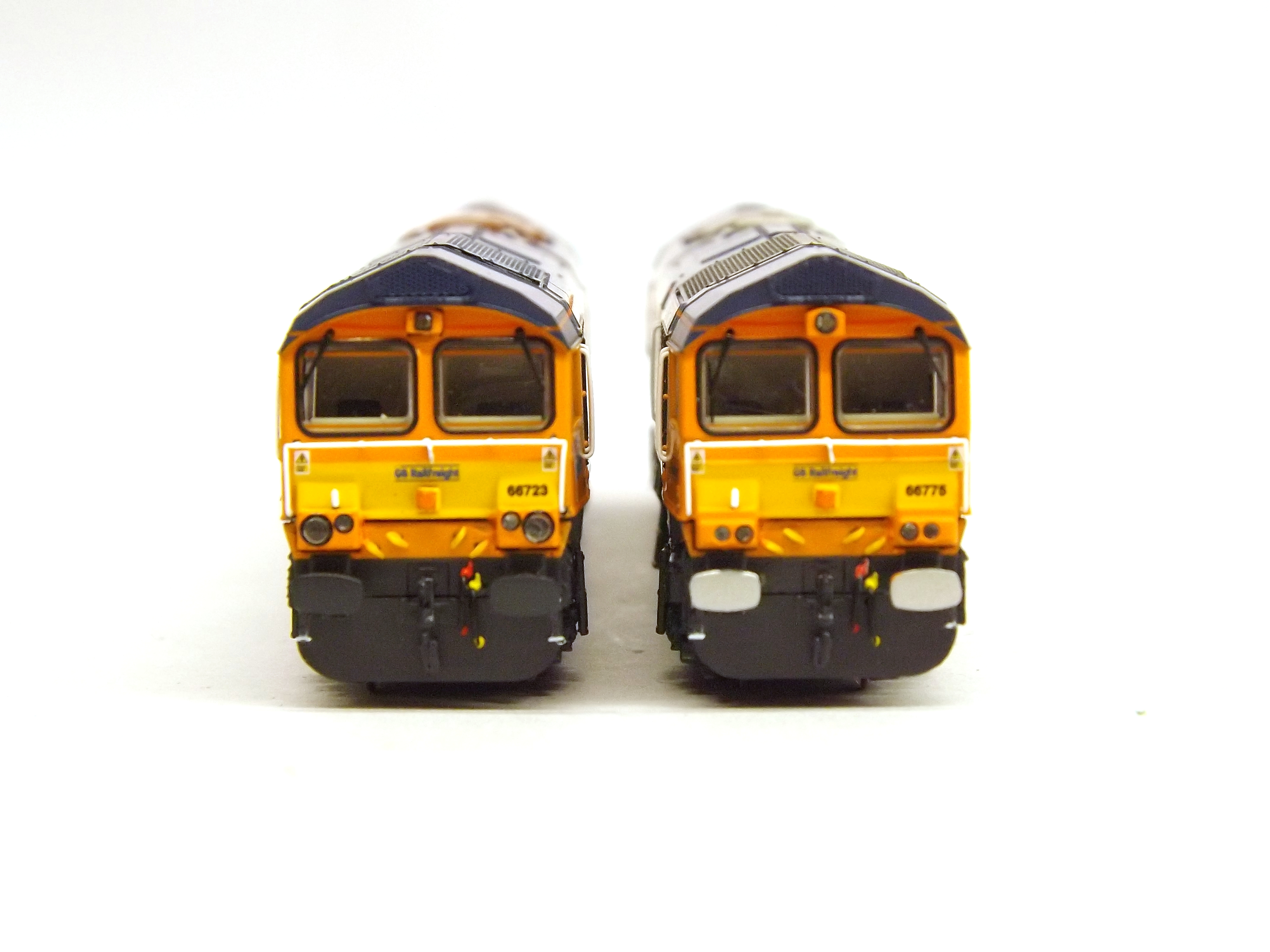 Revolution Trains RT-N66-GB-T4U Forces Twin Pack 66723 & 66775